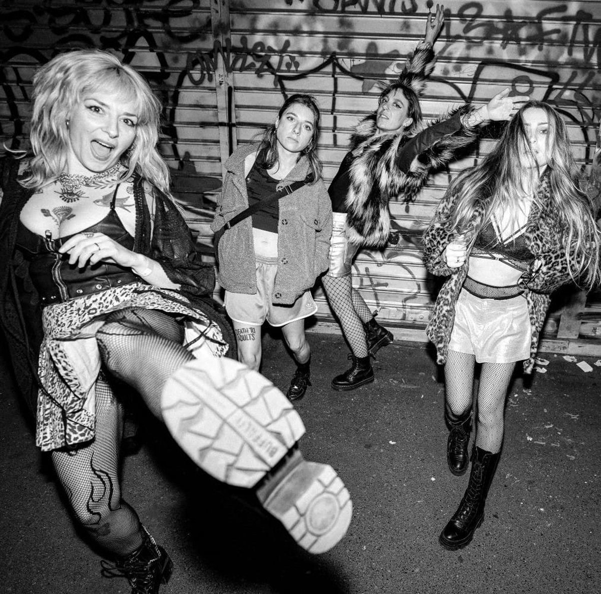 Pussy Miel En Concert 2026 Dates Et Billetterie